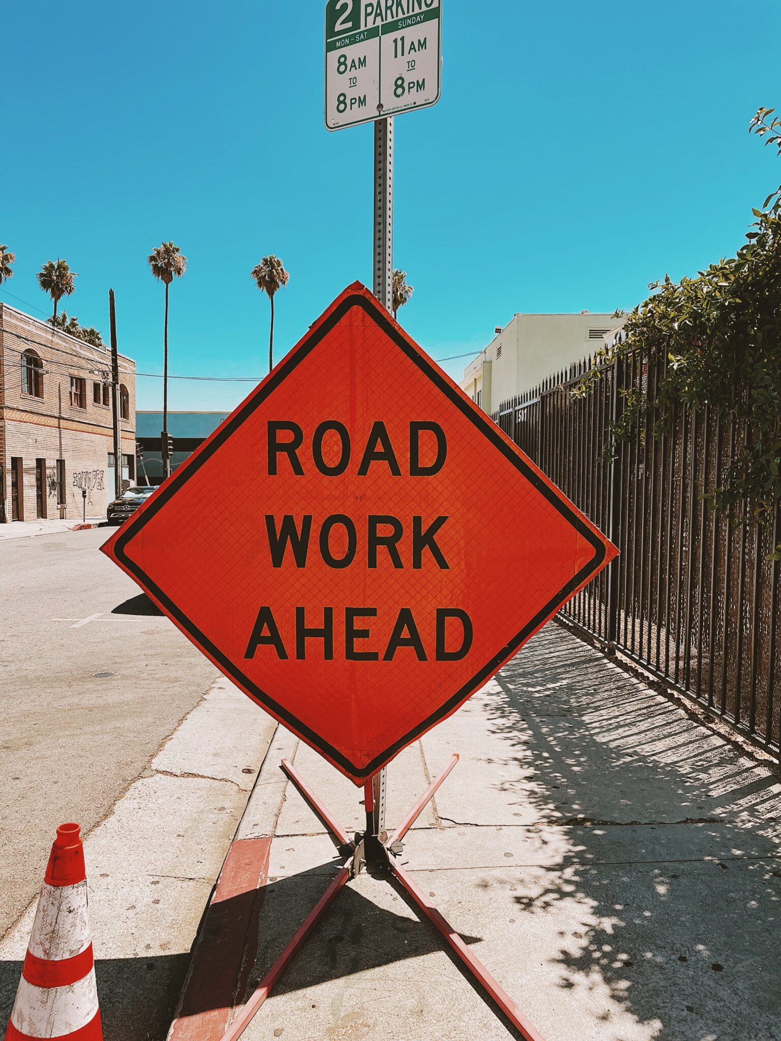 Toxic Job Warning Signs: How to Recognize Red Flags at Work